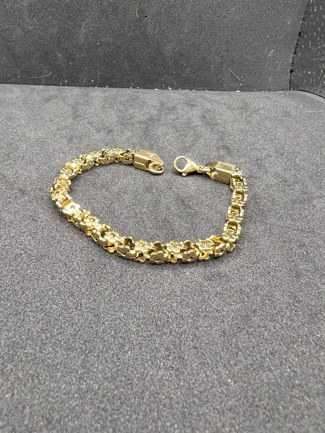 Gold Flower Stainless Steel Gold Chain Bracelet | Grailed