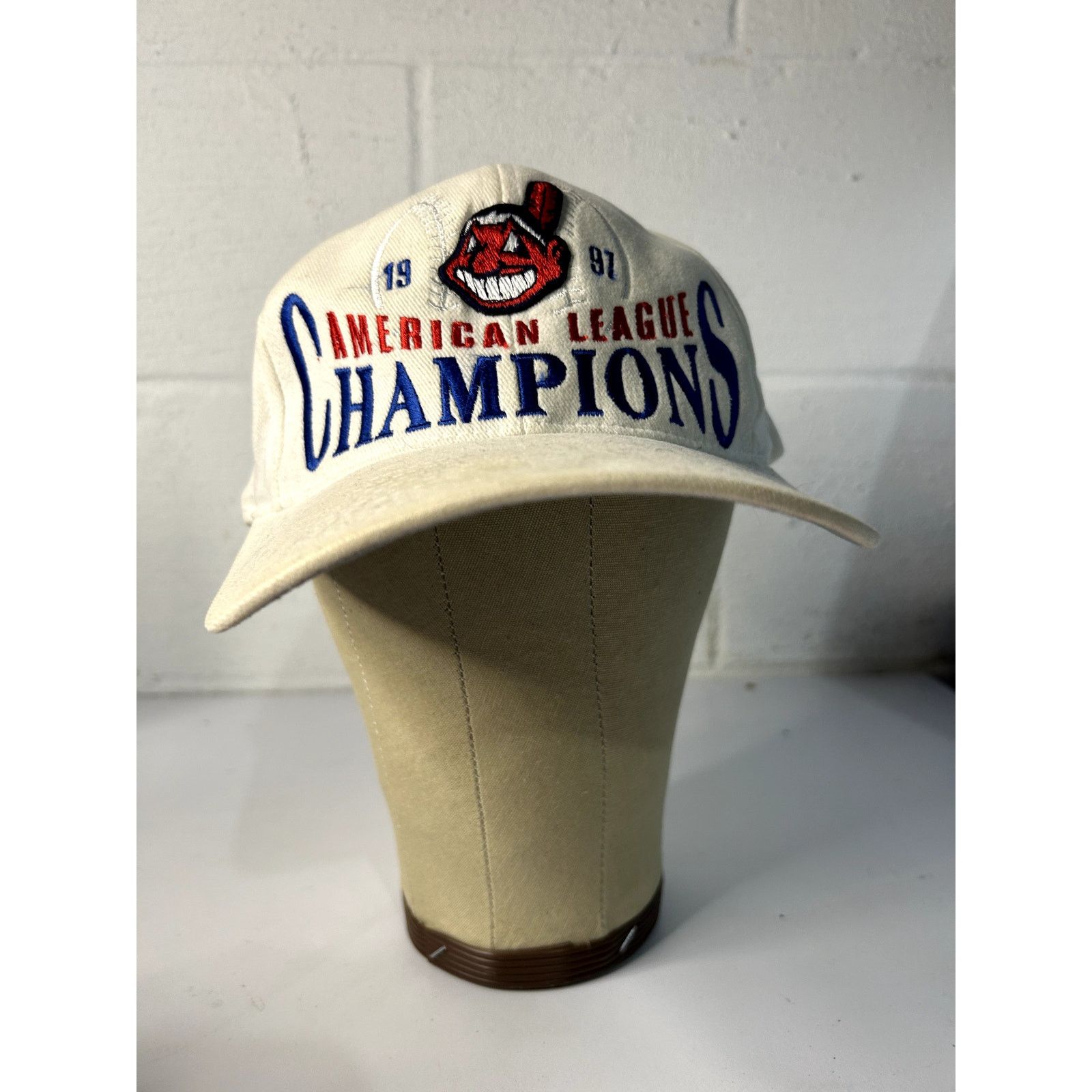 Starter Starter Cleveland Indians AL Champions 1997 Snapback Hat Cap ...