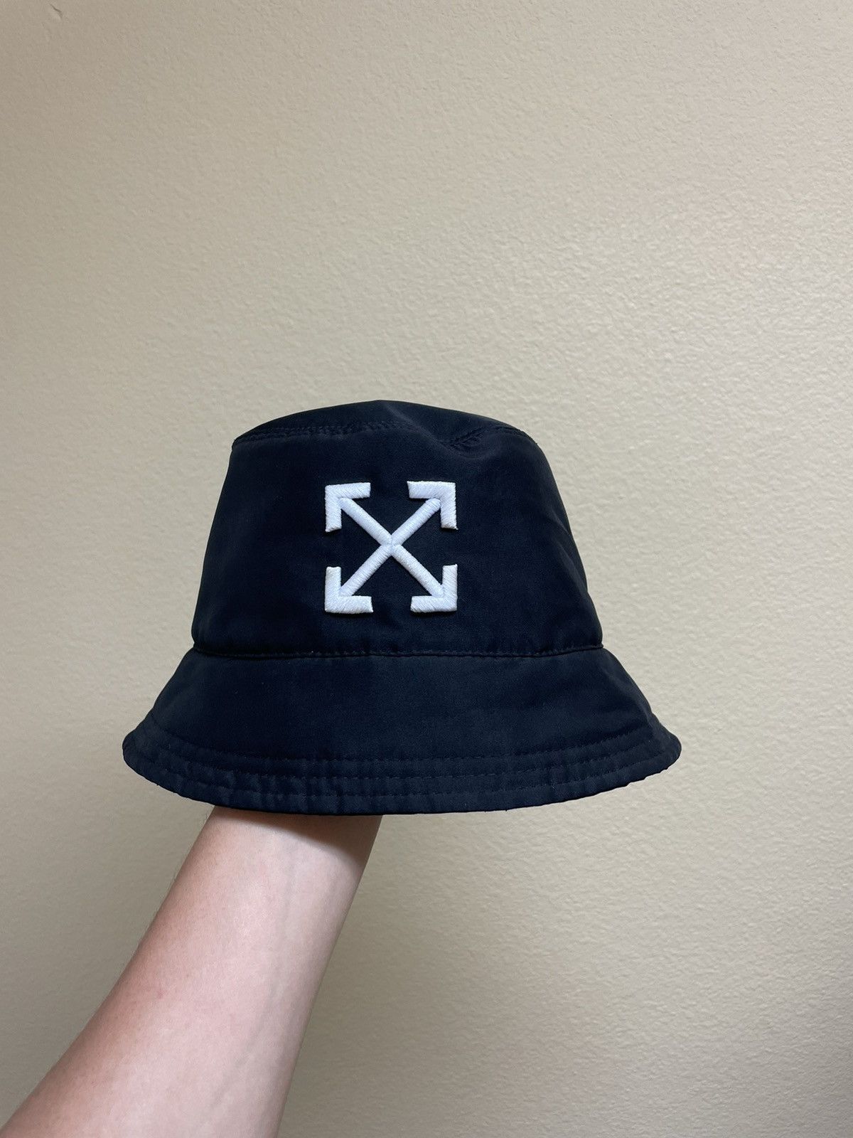 Off-White Off-White Arrow Bucket | Grailed