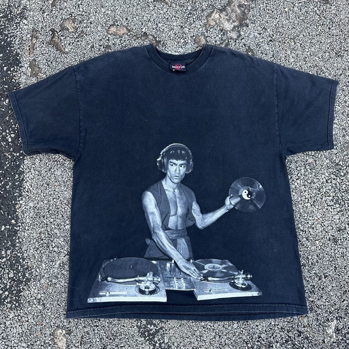 Vintage Vintage Early 2000s Bruce Lee Rave DJ Acid House Skate Tee ...