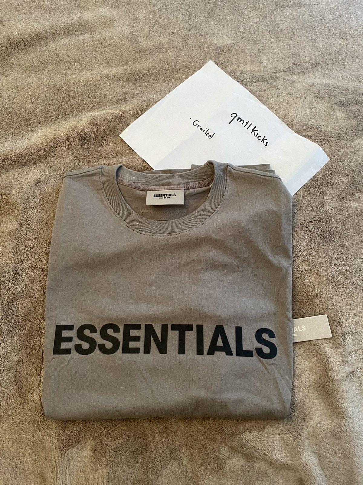 Essentials × Fear of God Fear of God Essentials Boxy T-Shirt Applique ...