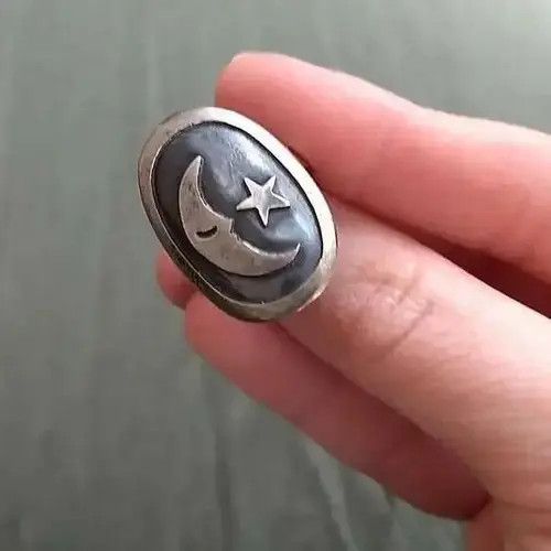 Jewelry × Streetwear × Vintage New Retro Oval Moon Star Pattern Ring ...