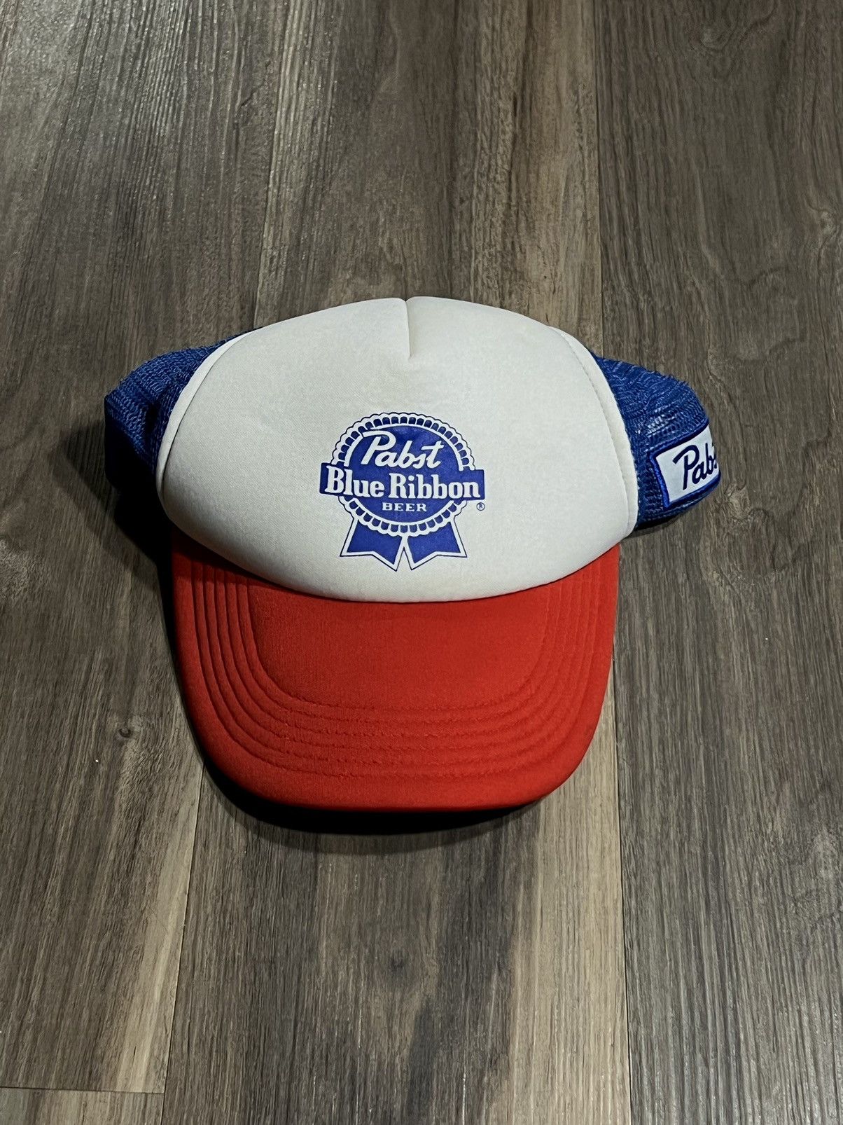 Pabst Blue Ribbon × Streetwear Retro Pabst Blue Ribbon Truckers Hat Cap ...