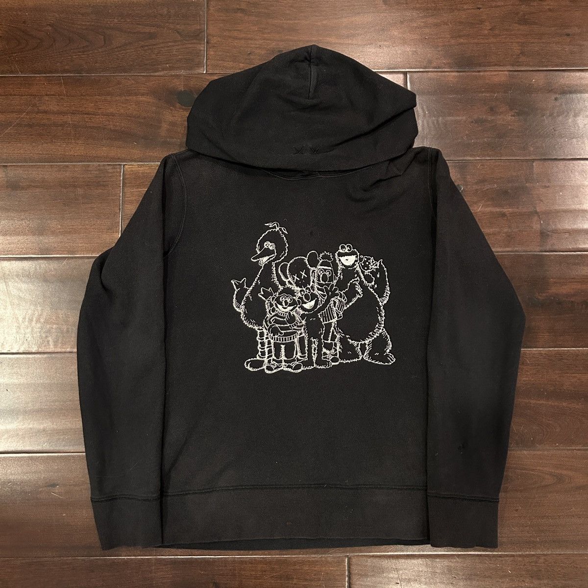 Kaws × Streetwear × Uniqlo Kaws x Sesame Street Uniqlo Boxy Hoodie Y2K ...