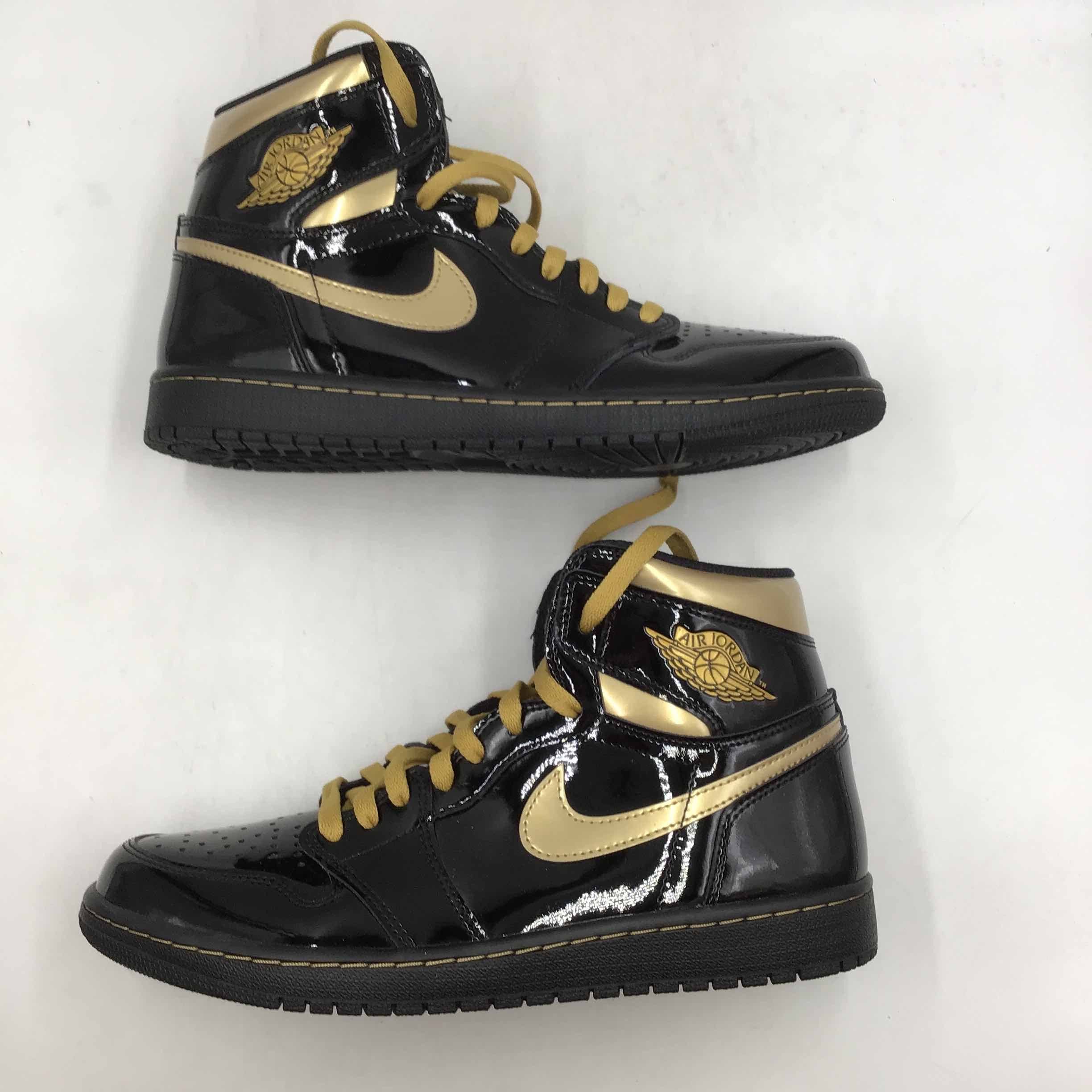 Jordan Brand Air Jordan 1 Retro High OG Black Metallic Gold | Grailed