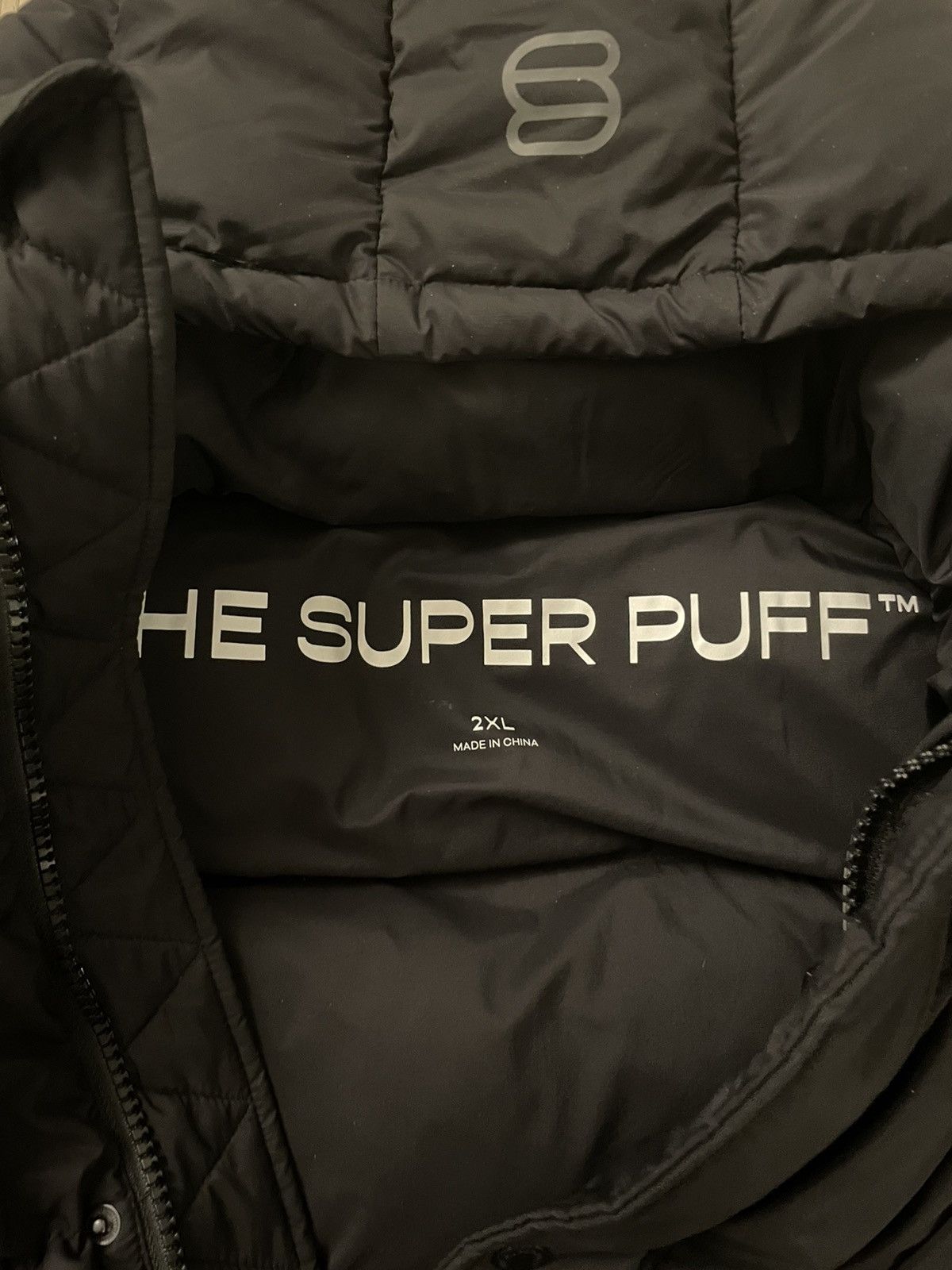 Aritzia Superpuff puffer cropped | Grailed