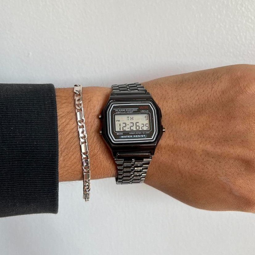 Vintage y2k 2000s vintage style black stainless steel digital watch ...