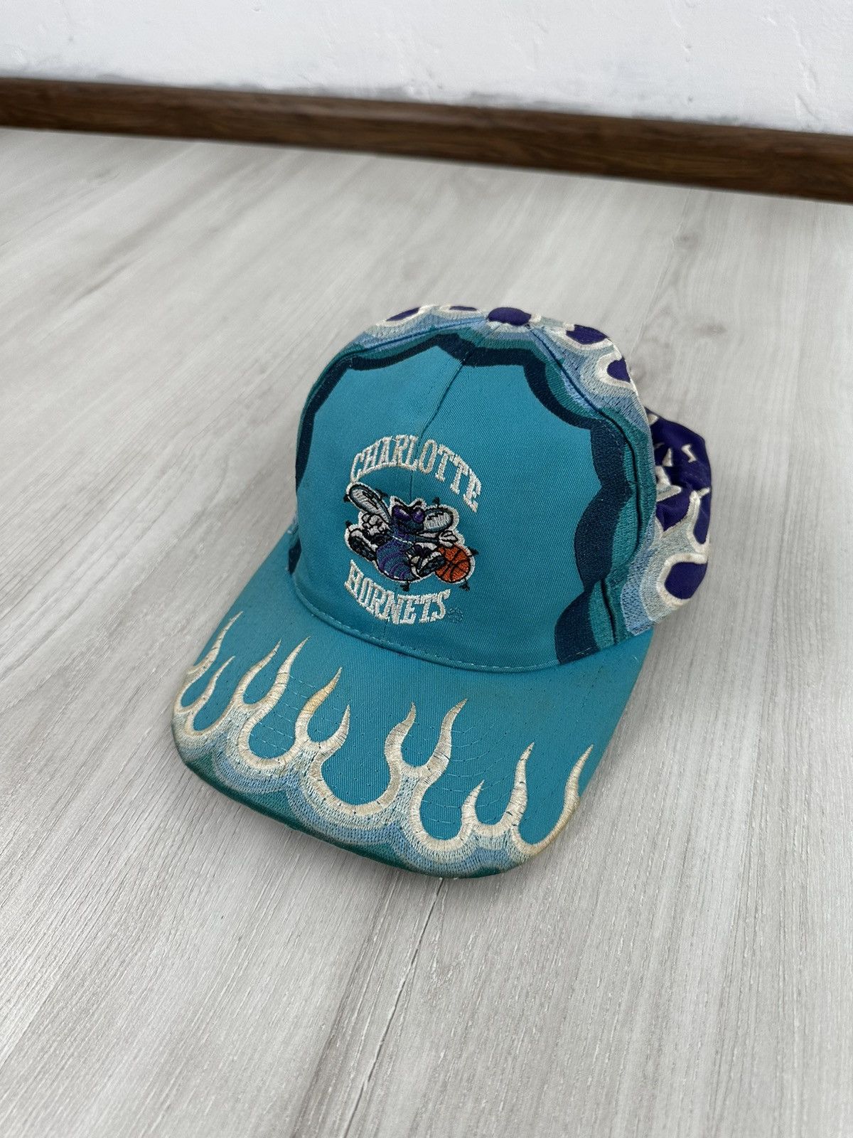 NBA × Starter × Vintage Rare 90s NBA Charlotte Hornets Flame SnapBack ...