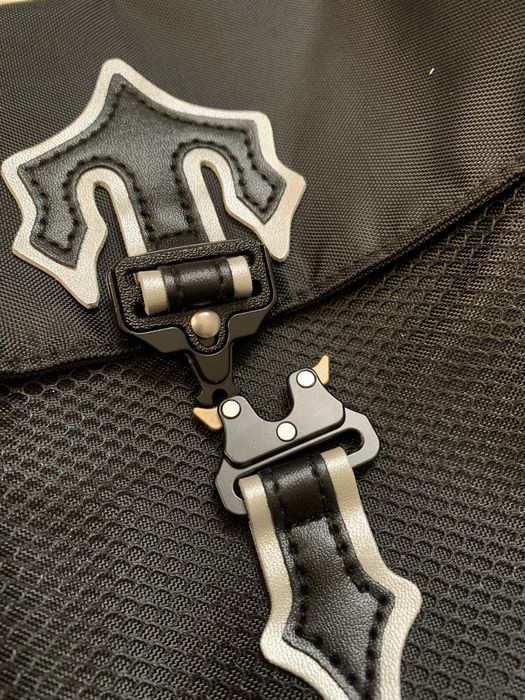 Trapstar London Trapstar T Irongate Cross-body bag Black/White | Grailed
