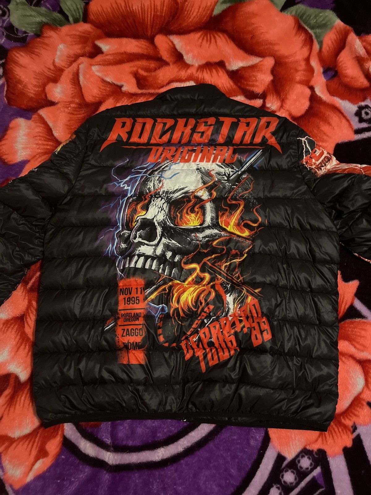 Rockstar Games × Skulls × Streetwear Rockstar original skull puffer ...
