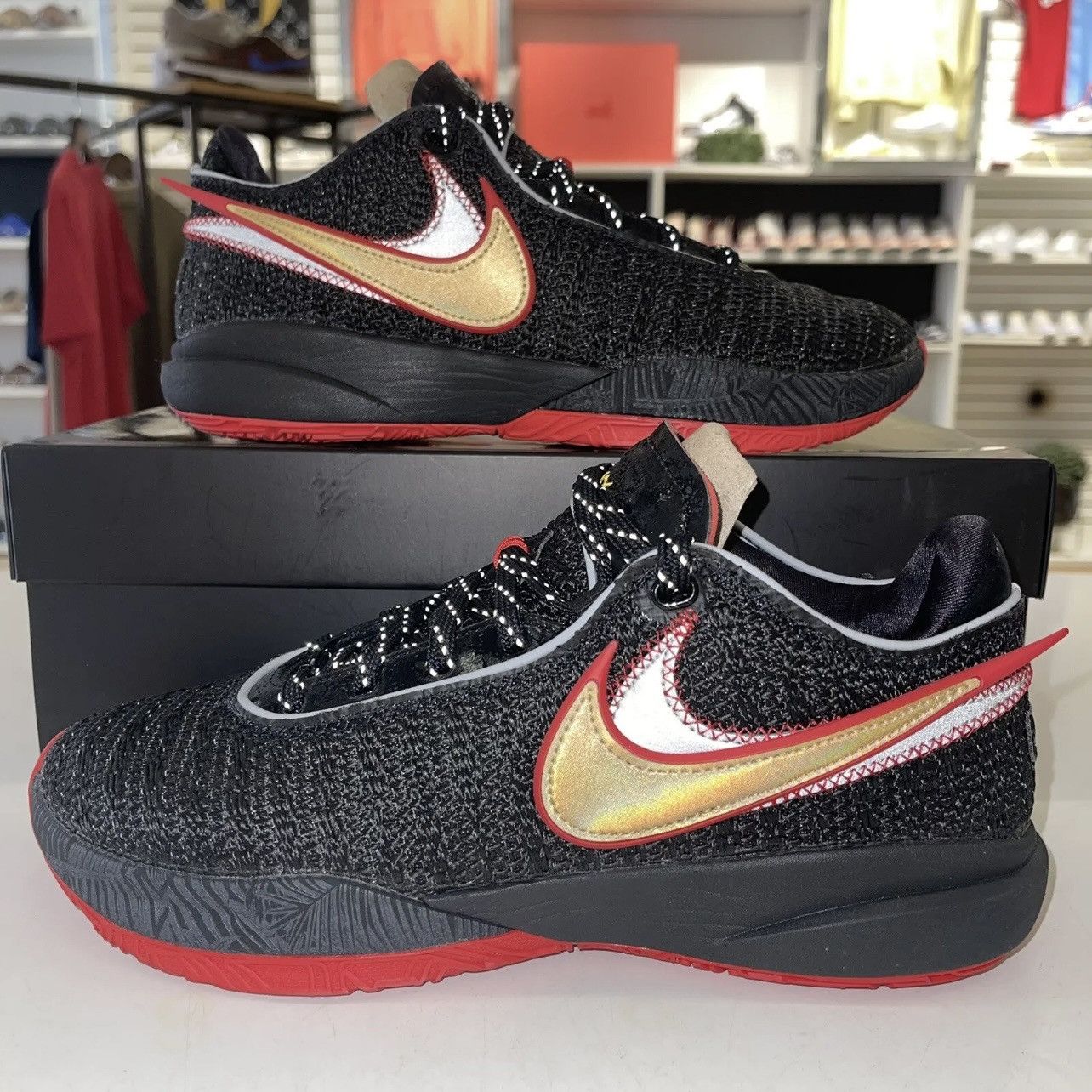 Nike LeBron 20 ‘Trinity’ LIGHTLY WORN NO BOX | Grailed