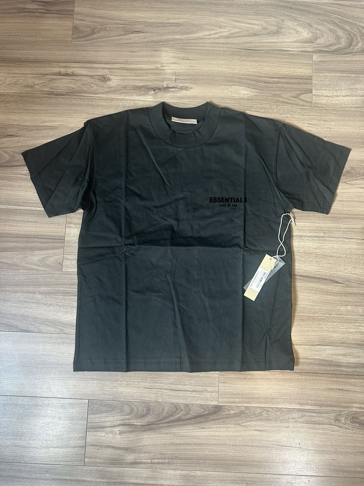 Essentials × Fear of God Fear of God Essentials Stretched Limo Tee Size ...