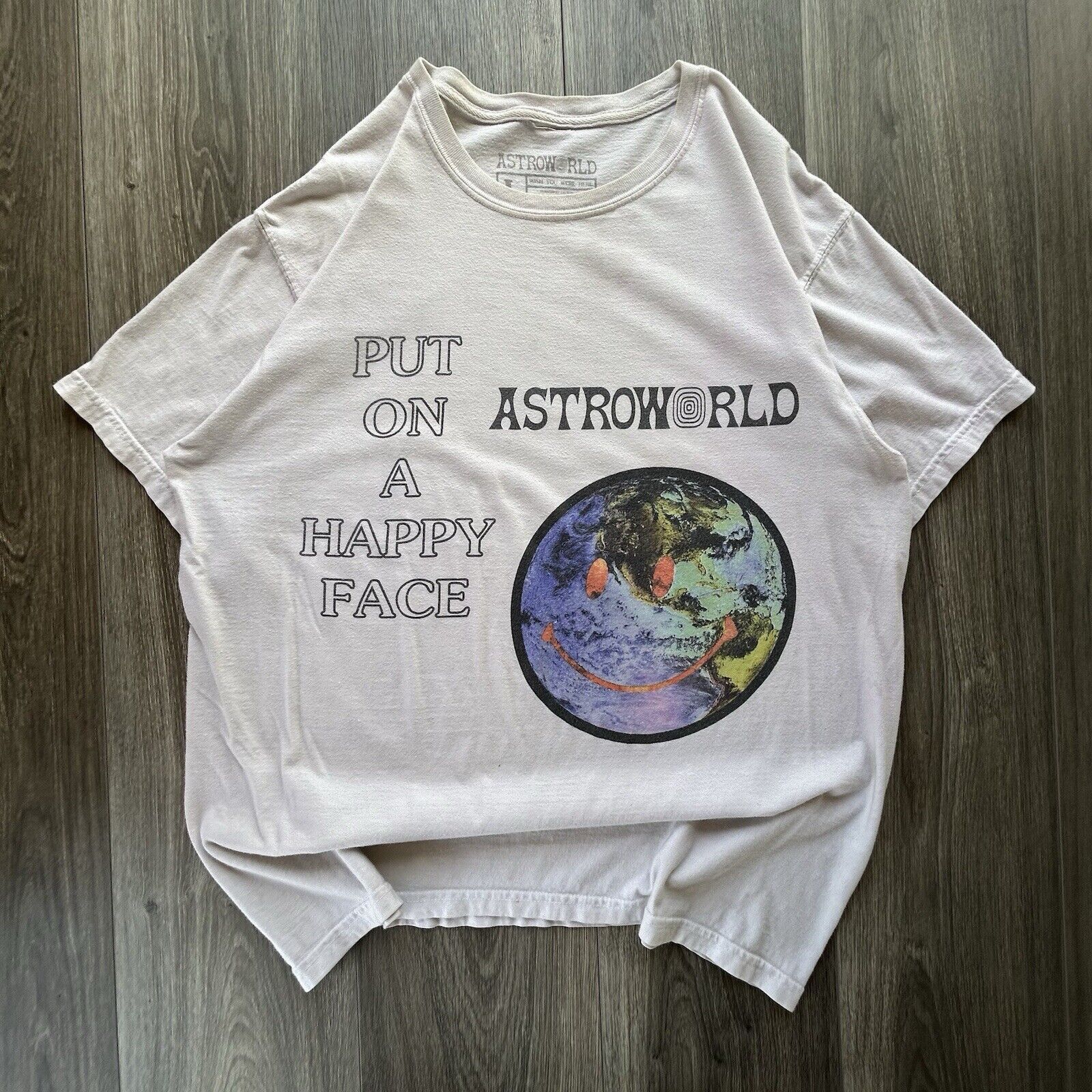 Travis Scott Travis Scott Astroworld Put On A Happy Face Down To Earth ...