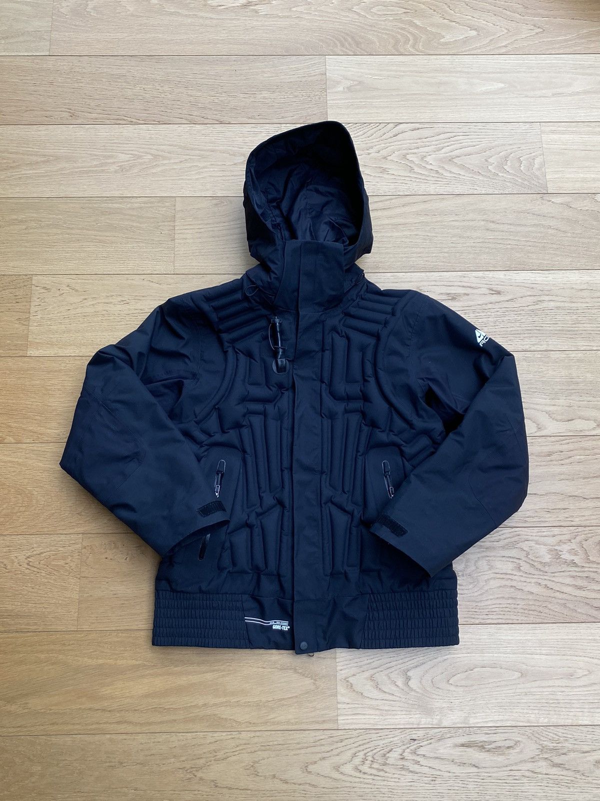 Nike × Nike ACG 2008 Nike ACG Inflatable Gore-tex Jacket | Grailed