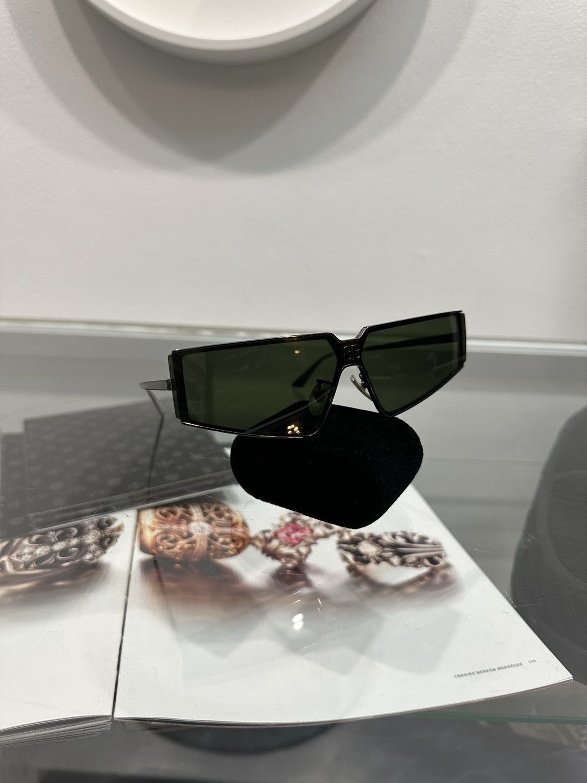 Balenciaga Balenciaga Cat Eye Shield Glasses | Grailed
