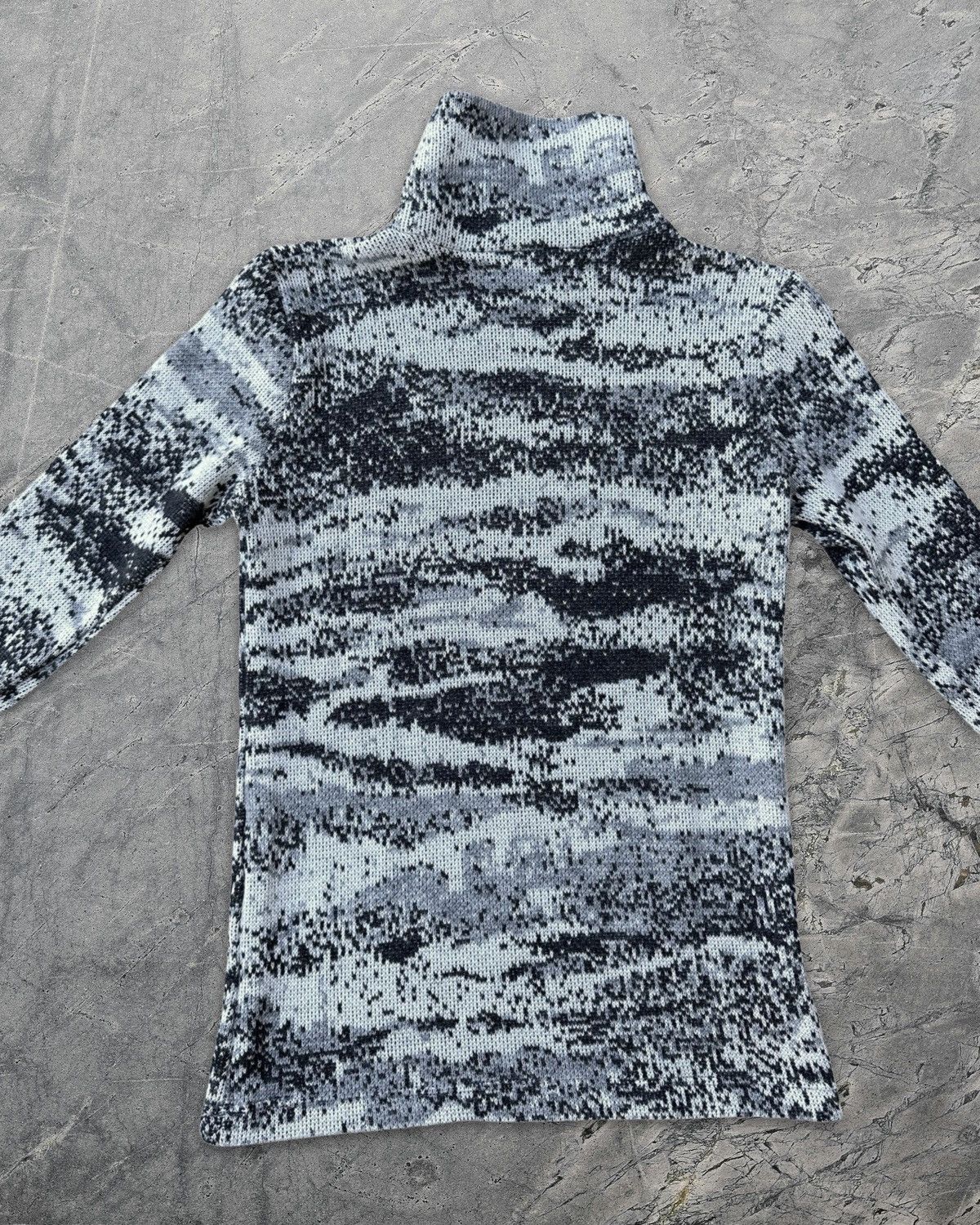 Raf Simons Raf Simons AW02 Virginia Creeper Digi Camo Sweater | Grailed