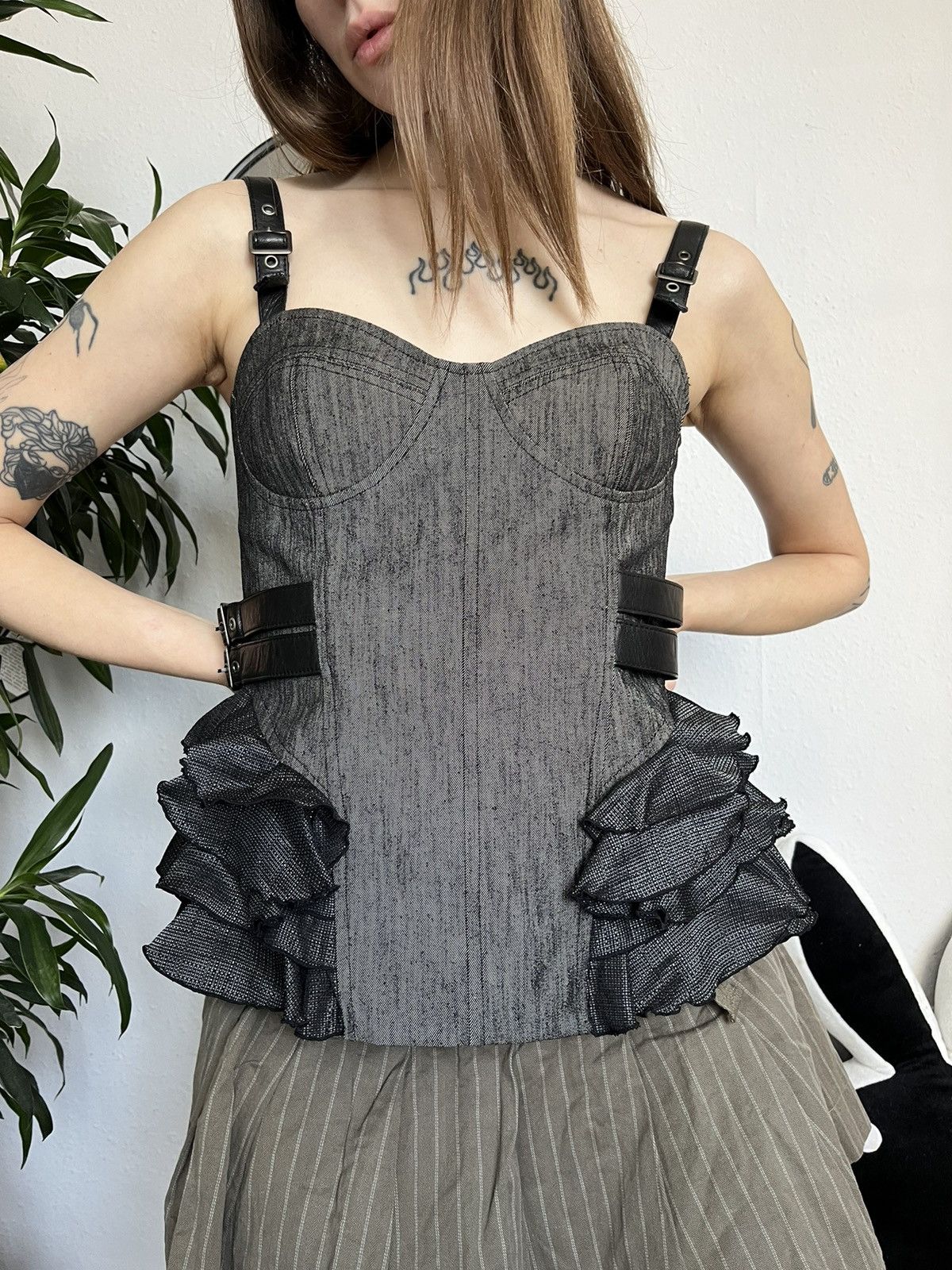 Avant Garde × Beauty Beast × If Six Was Nine Dress or Die Vintage 00s ...