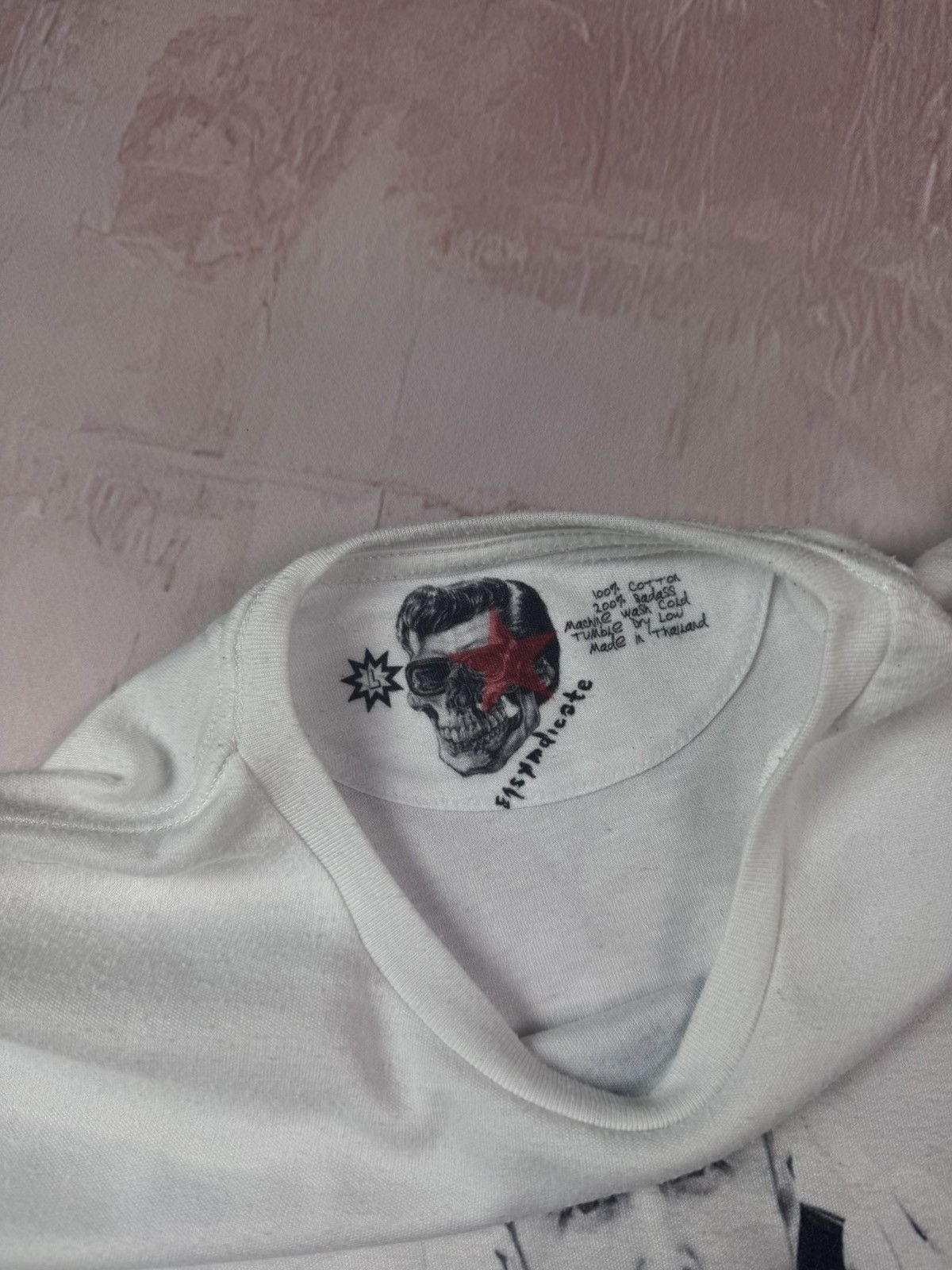 Humor × Movie × Streetwear Jesse Pinkman middle finger movie humor ...