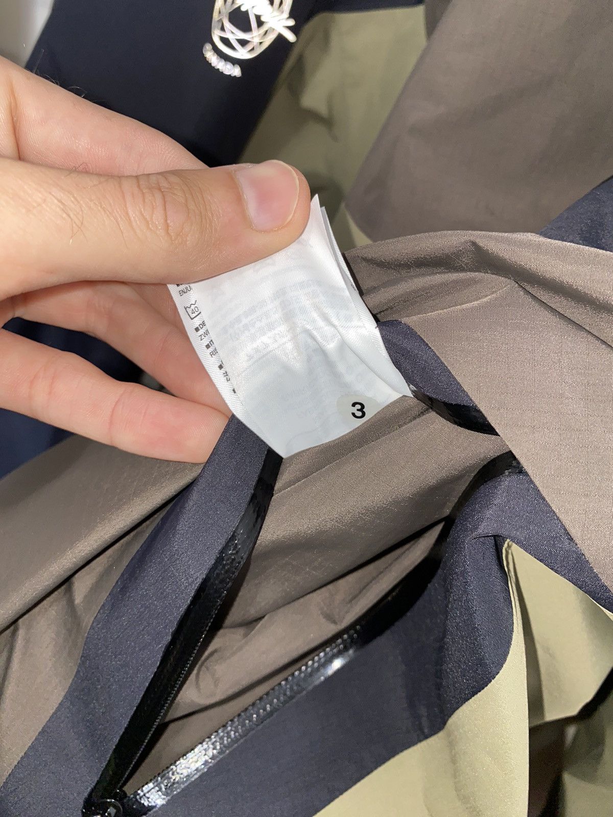 Arc'teryx × Goretex Arcteryx x Livestock Canada Color-blocked Beta LT ...