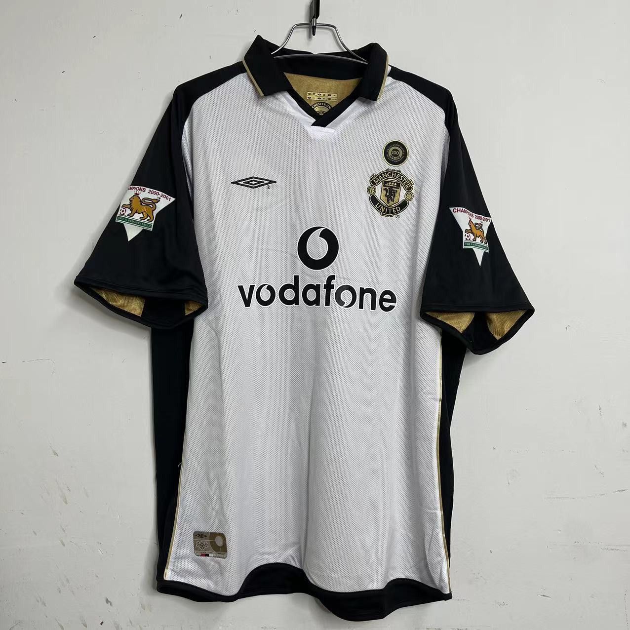 Soccer Jersey × Vintage 00-01 Backham Manchester United 100s Soccer ...