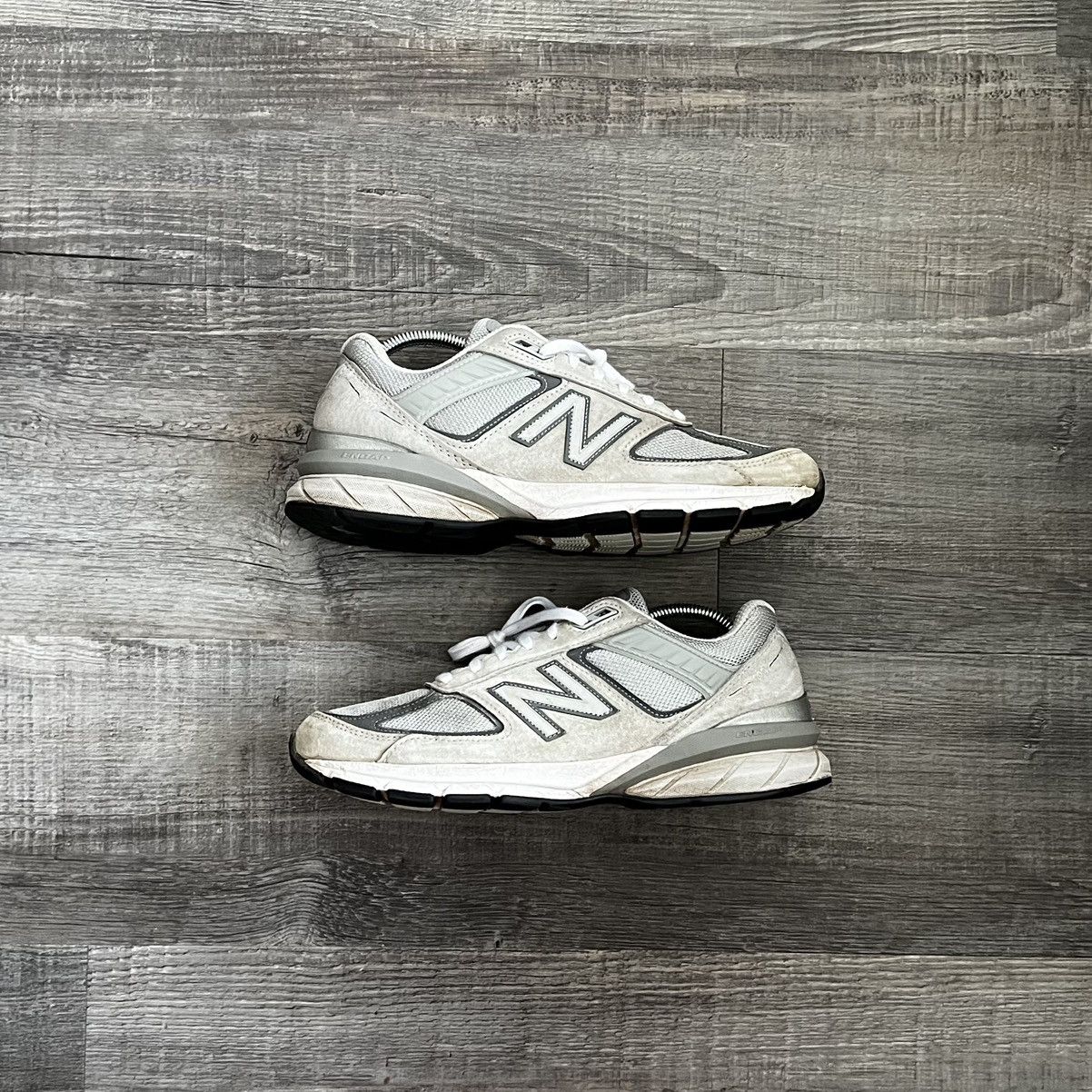 New Balance NEW BALANCE • WMNS MiUSA 990 V5 (9.5M) | Grailed