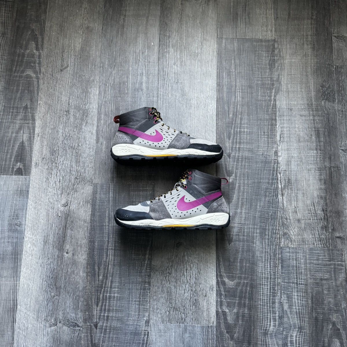 Nike × Nike ACG × Vintage NIKE • ACG Air Alder Mid (12M) | Grailed