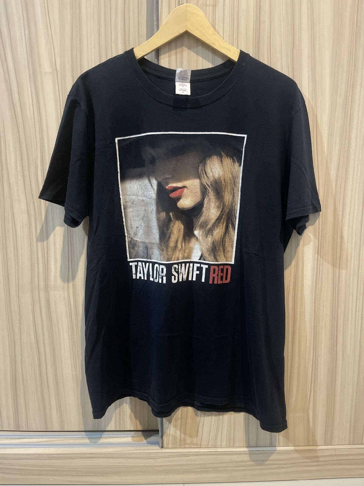 Vintage Vintage taylor swift red t shirt | Grailed