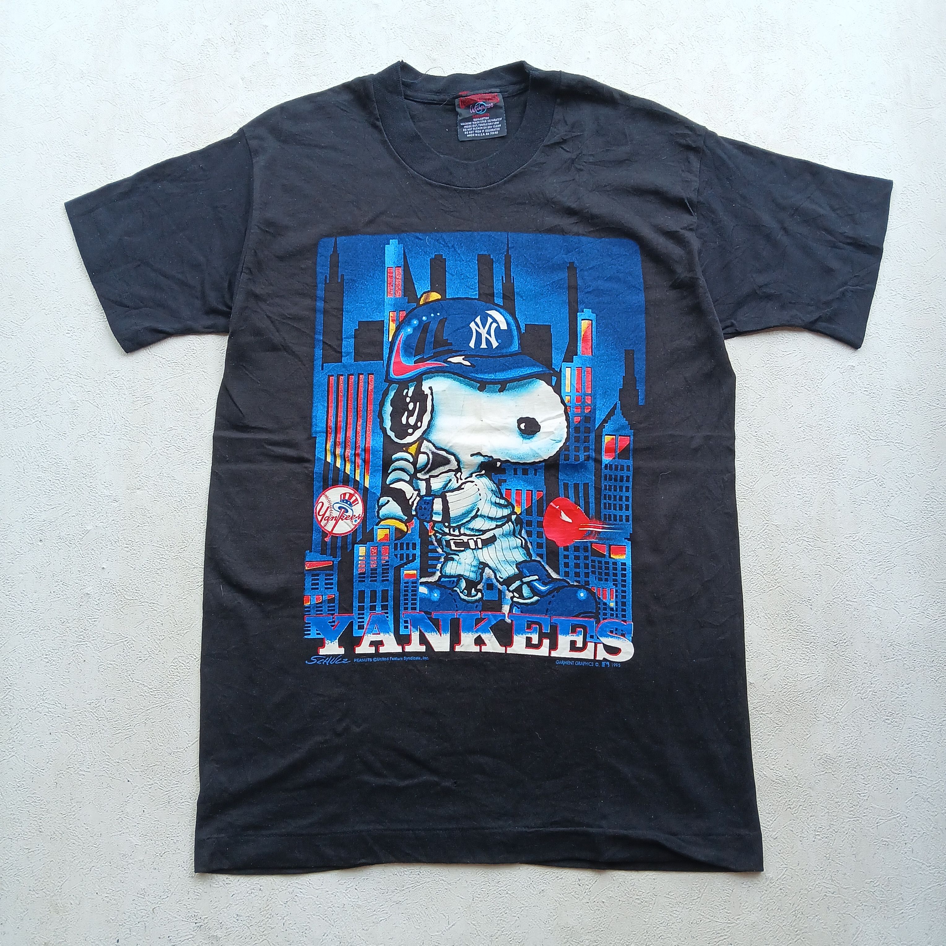 MLB × Peanuts × Vintage Vintage 90s Snoopy Peanuts Syndicate Yankees ...