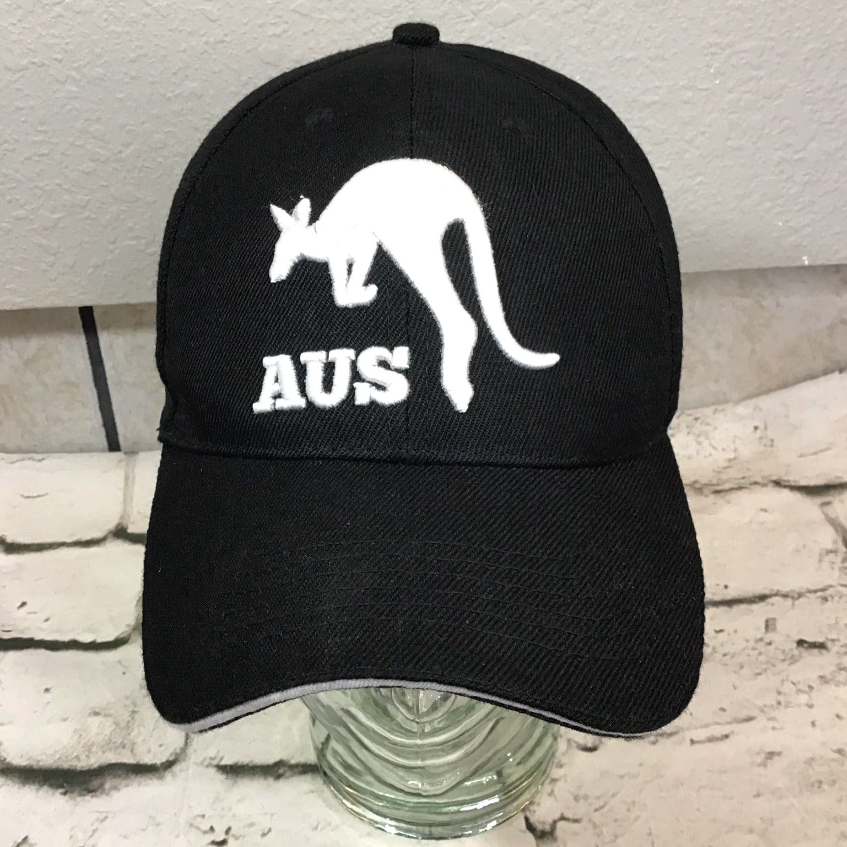 Kangaroos Authentic Australian Flag Embroidered Mens One Size Fits All ...