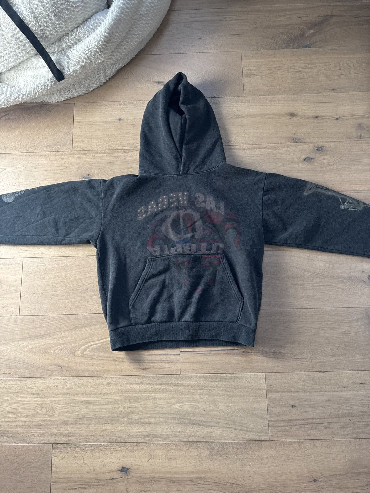 Complex × Travis Scott Travis Scott X ComplexCon Hoodie SOLD OUT ...