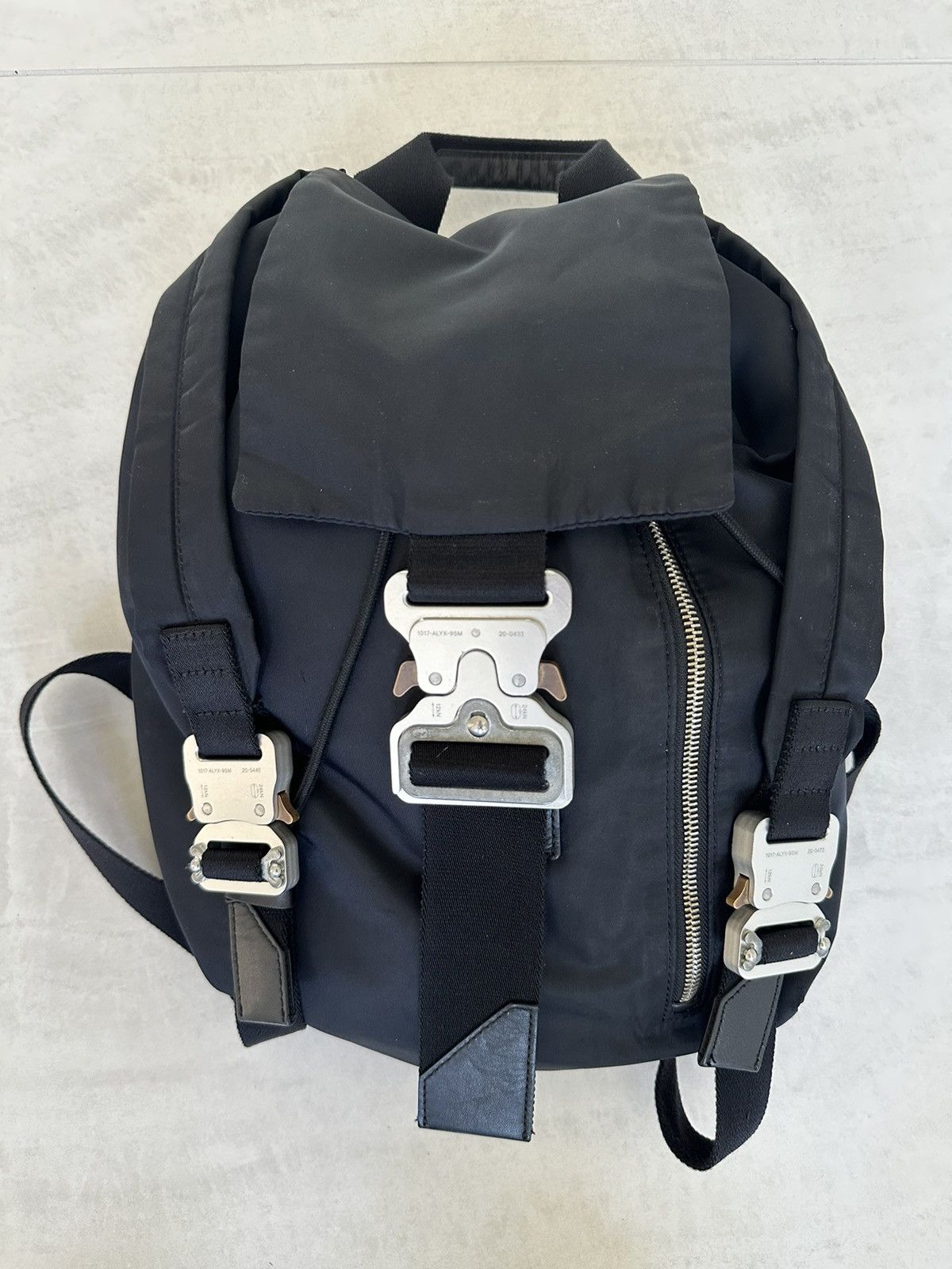 1017 ALYX 9SM × Alyx × MMW ALYX TANK BAG 1017 ALYX 9SM TANK BACKPACK ...