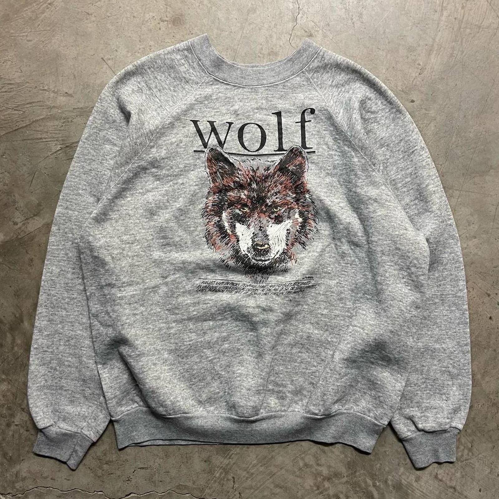 Vintage Vintage 1980s wolf graphic raglan | Grailed