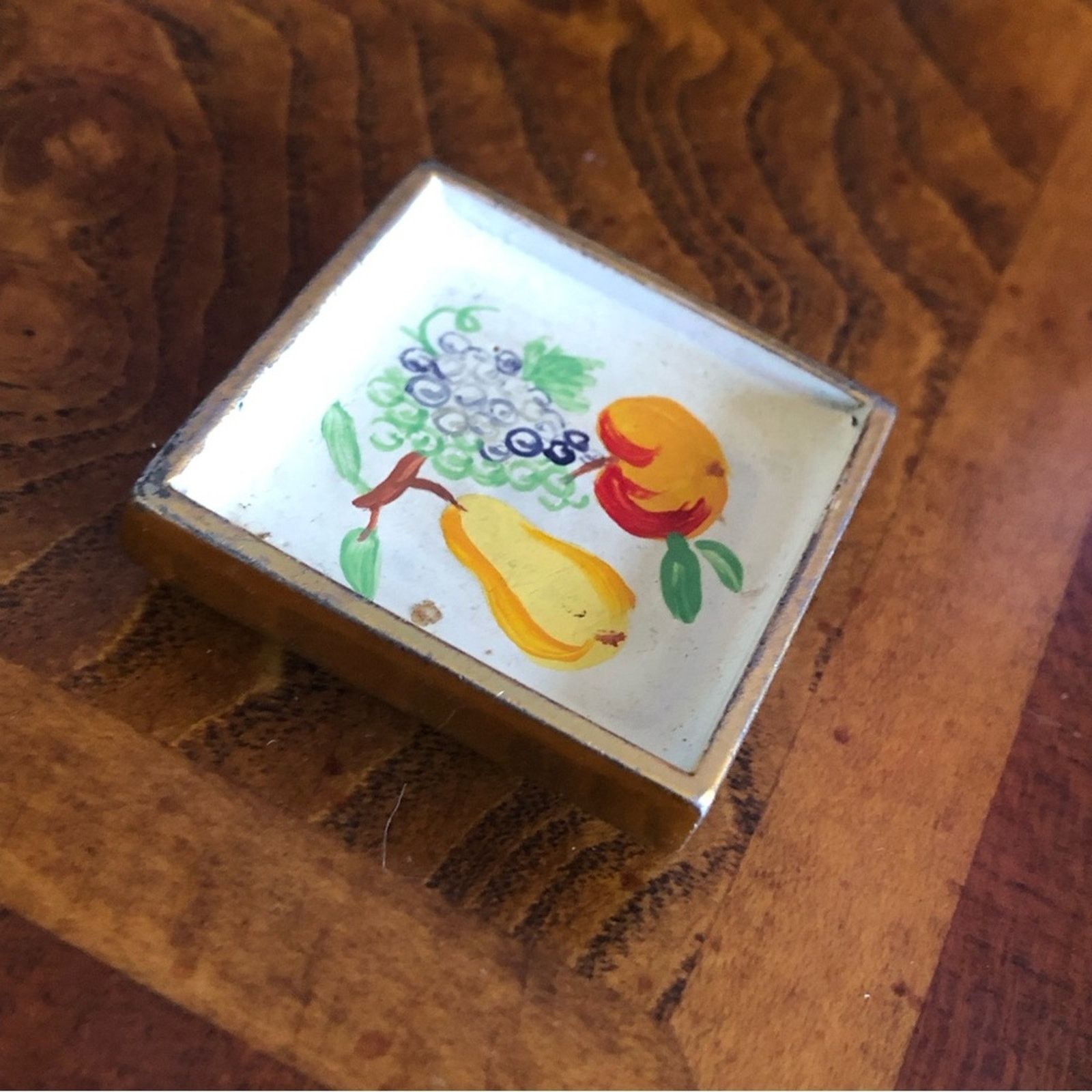 Vintage Vintage mid century hand painted fruit shadow box fur clip ...