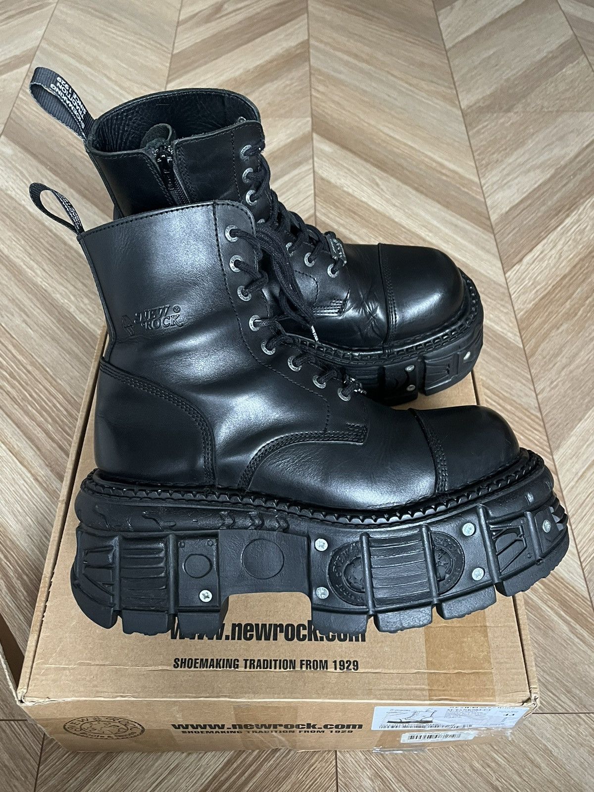 New Rock × Vetements × Vintage New Rock M-Tank Vintage Black Platform ...