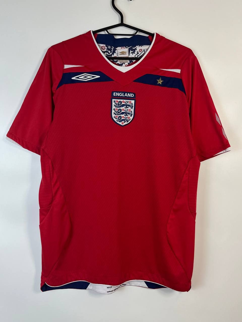 Umbro England 2008/10 Away Football Jersey Shirt UMBRO Size M | Grailed