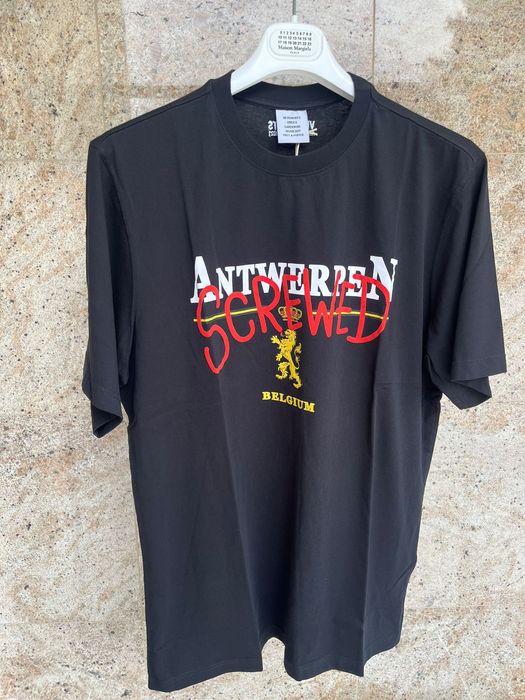 Vetements Antwerp Screwed Logo T-Shirt SS in Black | Grailed