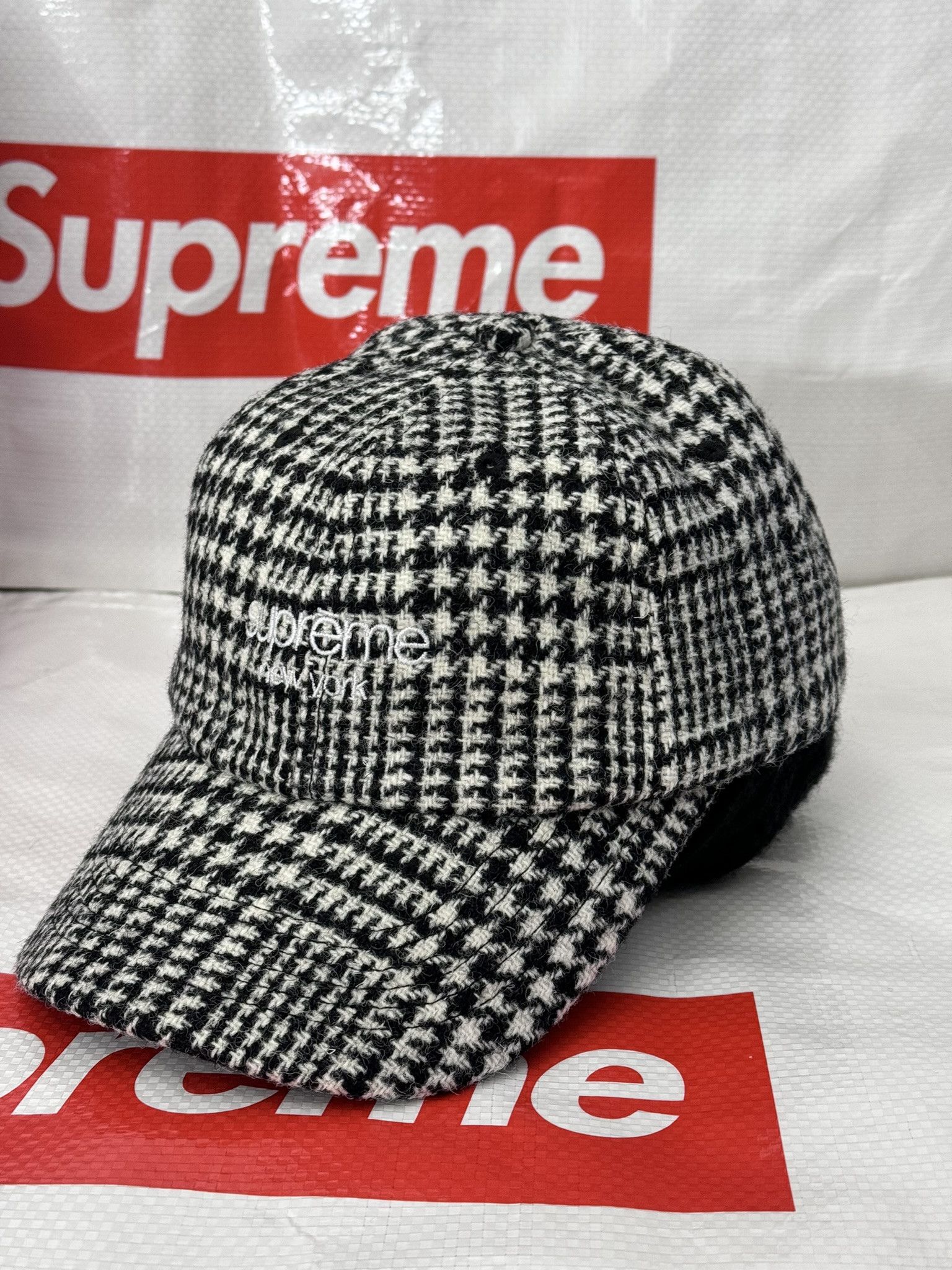 Supreme Supreme Harris Tweed Classic Logo 6-Panel Black Multi cap | Grailed