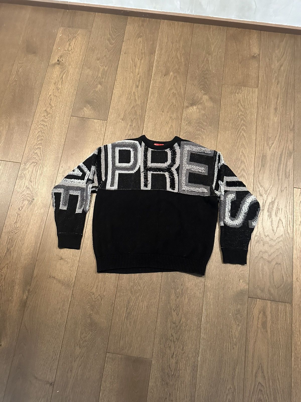 Supreme Supreme Chenille Logo Sweater Knit | Grailed