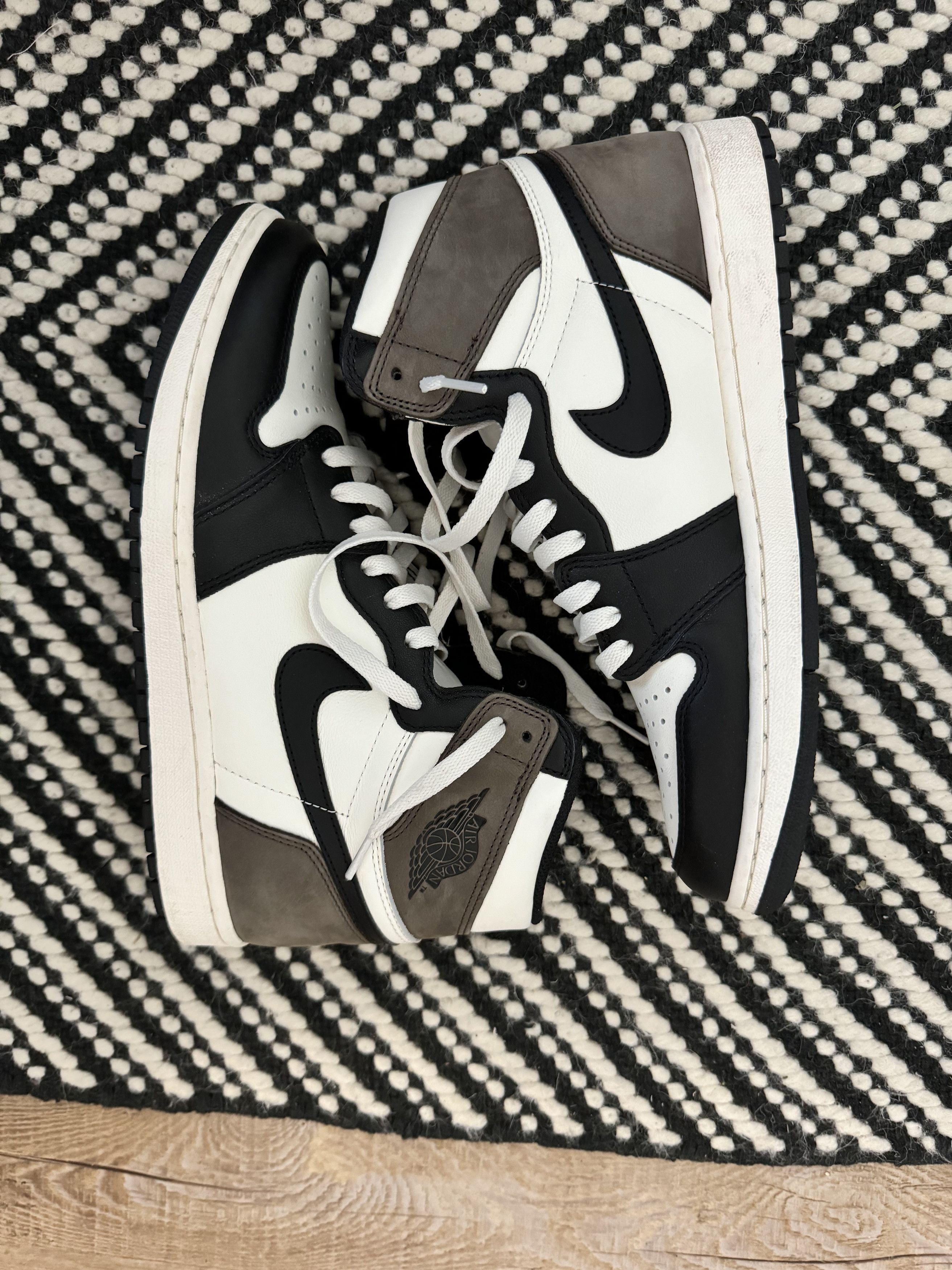 Jordan Brand Air Jordan 1 Dark Mochas | Grailed