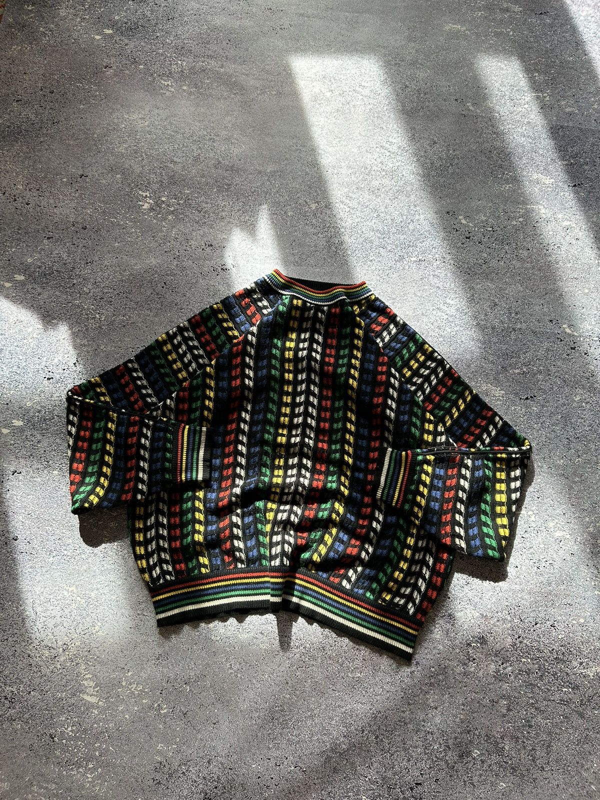 Carlo Colucci × Streetwear Vintage COOGI STYLE Carlo Colucci SWEATER ...