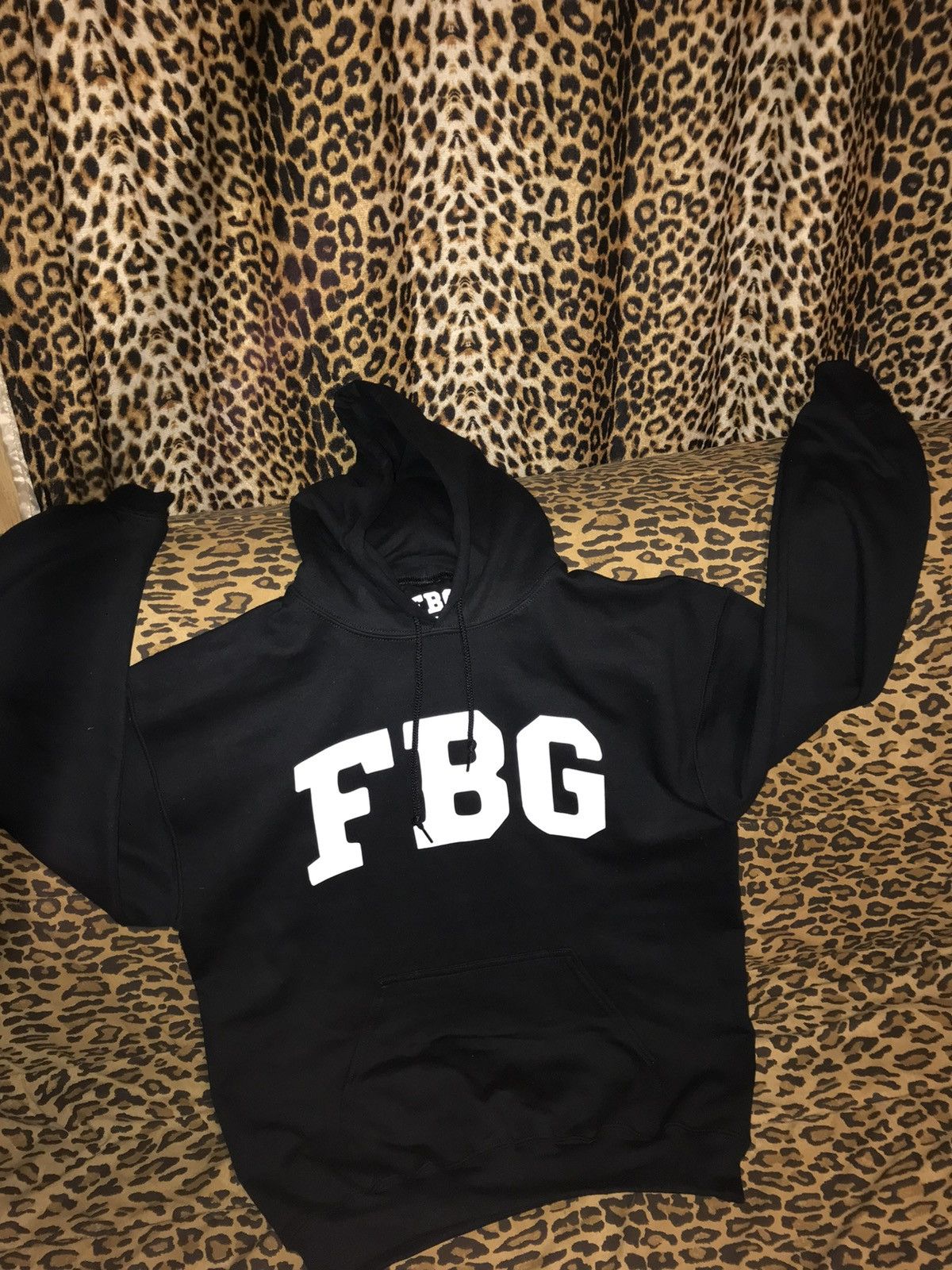 Urban Outfitters Mens size medium FUTURE FBG hoodie merch Freebandz ...