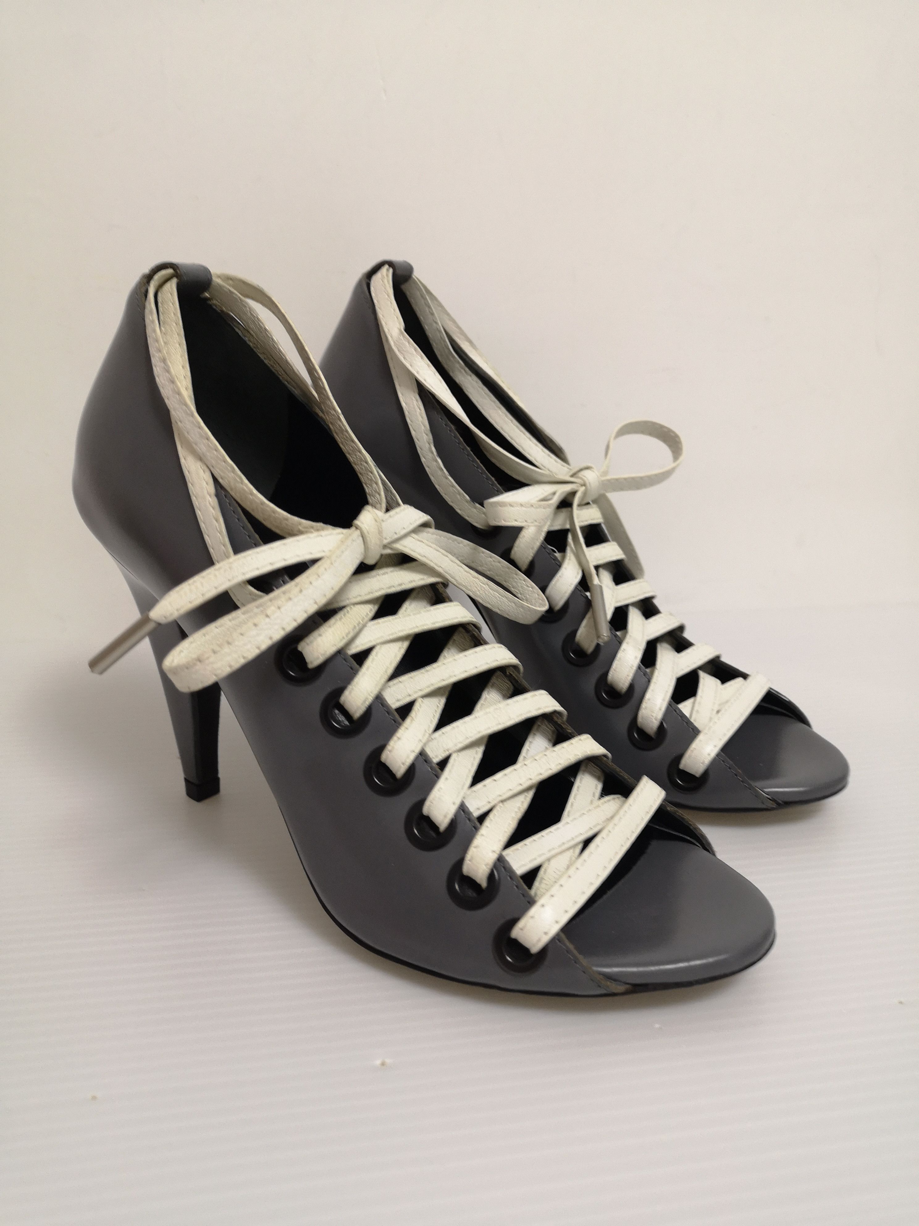 Balenciaga × Pierre Hardy × Vintage Balenciaga by Nicolas Ghesquière ...