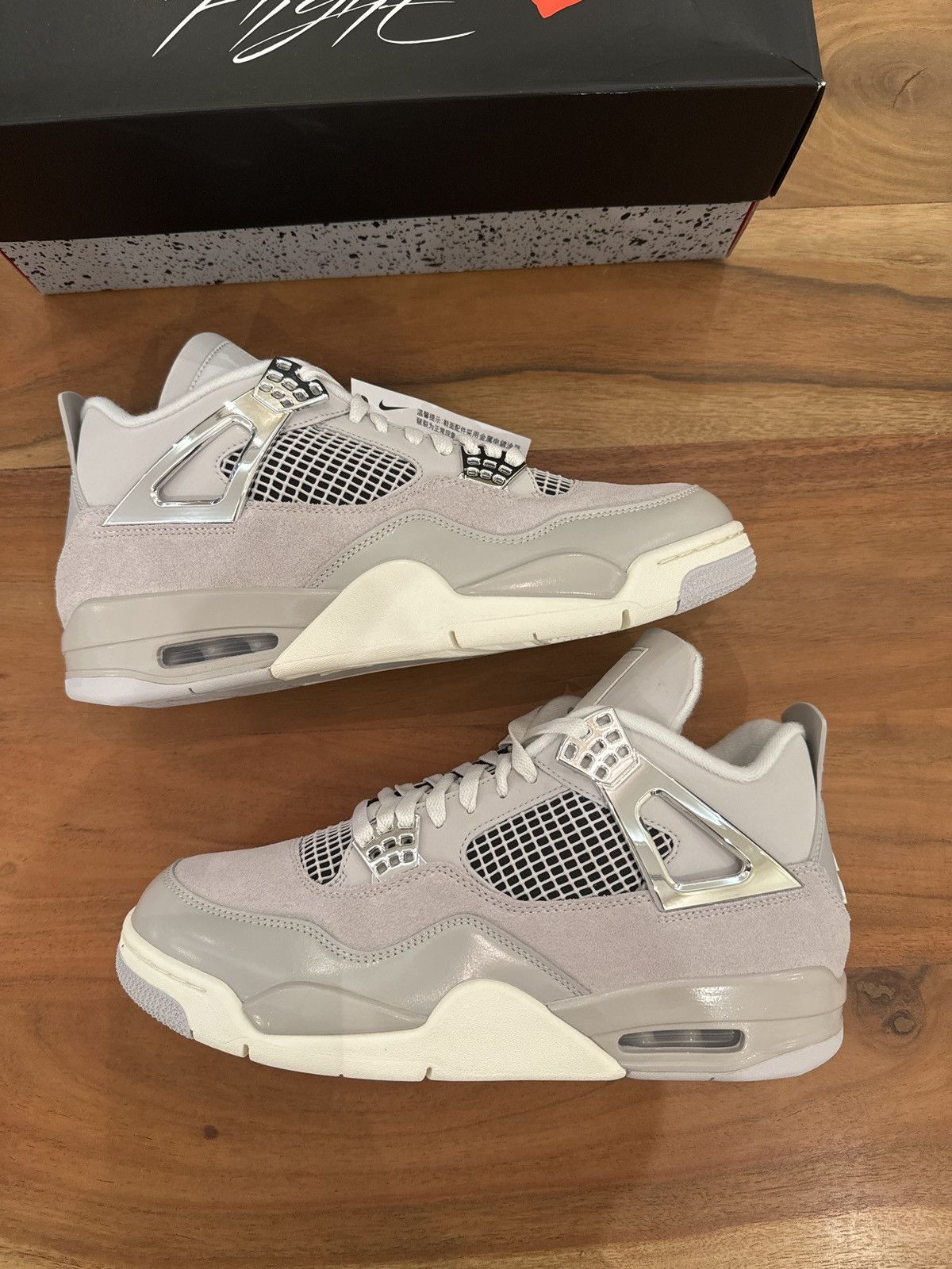 Nike Nike Jordan 4 Retro Frozen Moments (W size) | Grailed