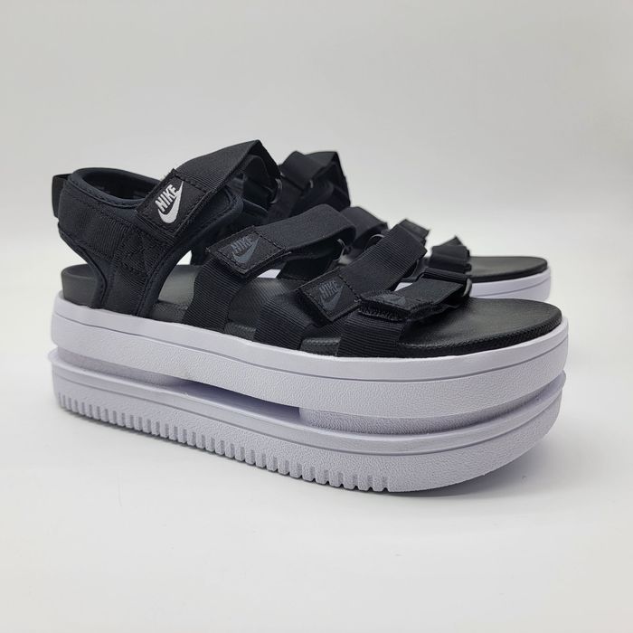 Nike NEW Nike WMNS Icon Classic Platform Sandal Black White | Grailed