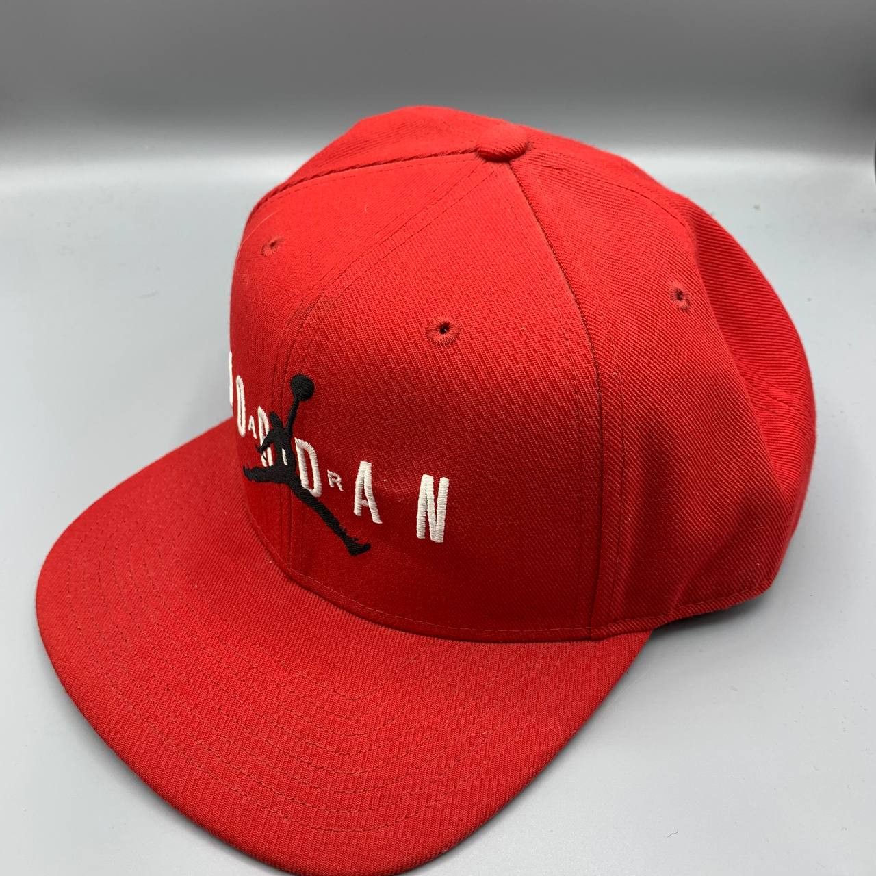 Jordan Brand Air Jordan Hat Men Red Embroidered Logo Snap Back Cap ...