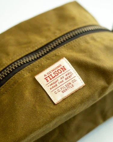 Filson Tin Cloth Travel Kit, Dark Tan | Grailed