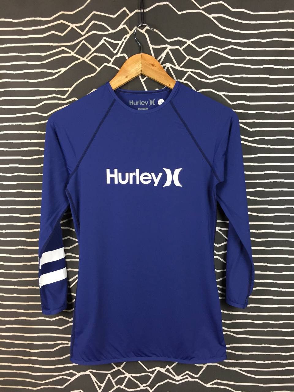 Hurley Hurley UPF 50+ Sun Protection Long Sleeve Rash Guard | Grailed