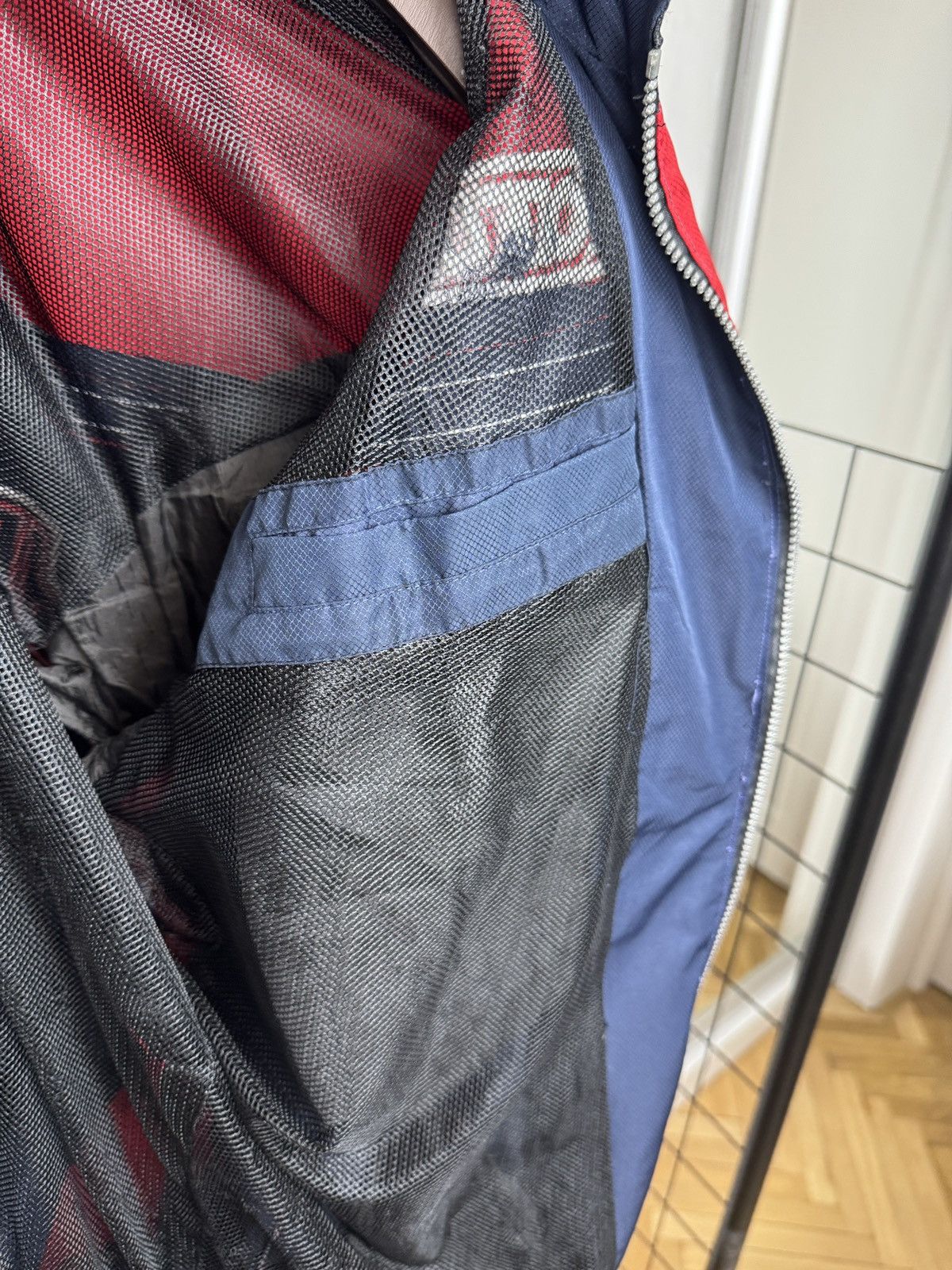 Red Bull Vintage 90s Formula 1 Red Bull racing Vodafone bomber jacket ...