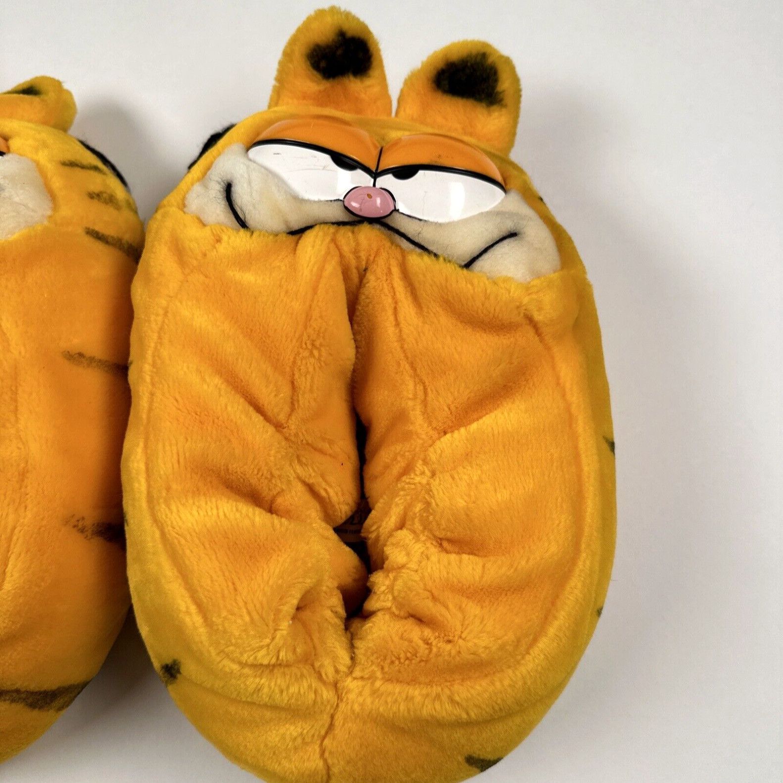 Vintage Vintage 80s 1981 Garfield cat comic cartoon house Slippers ...