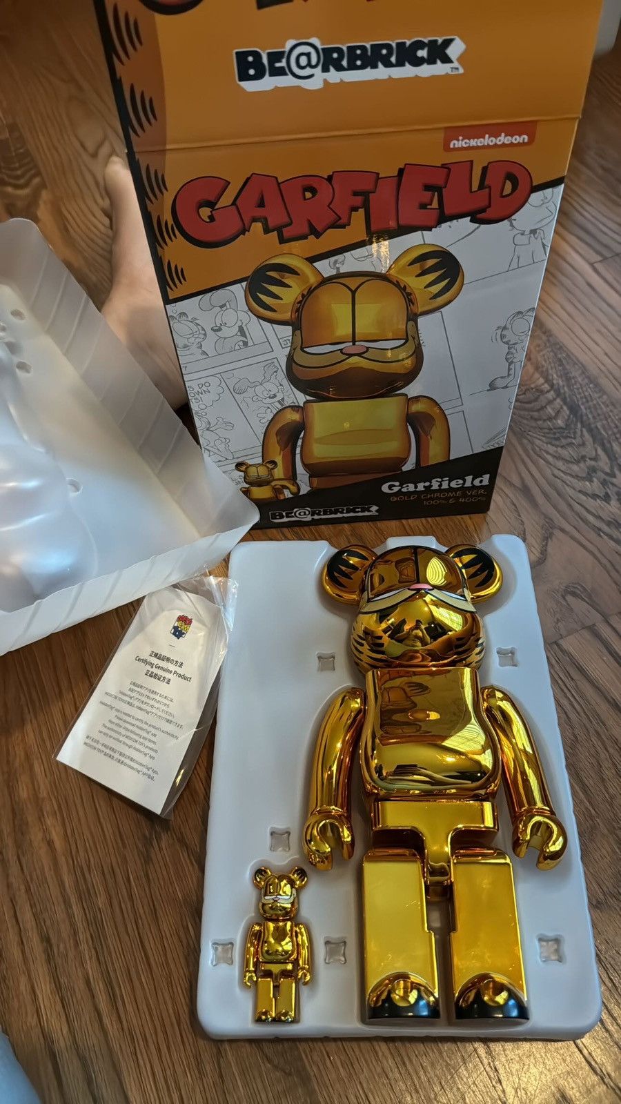 Medicom Bearbrick × Medicom Toy Bearbrick Garfield 100% & 400% Set Gold ...